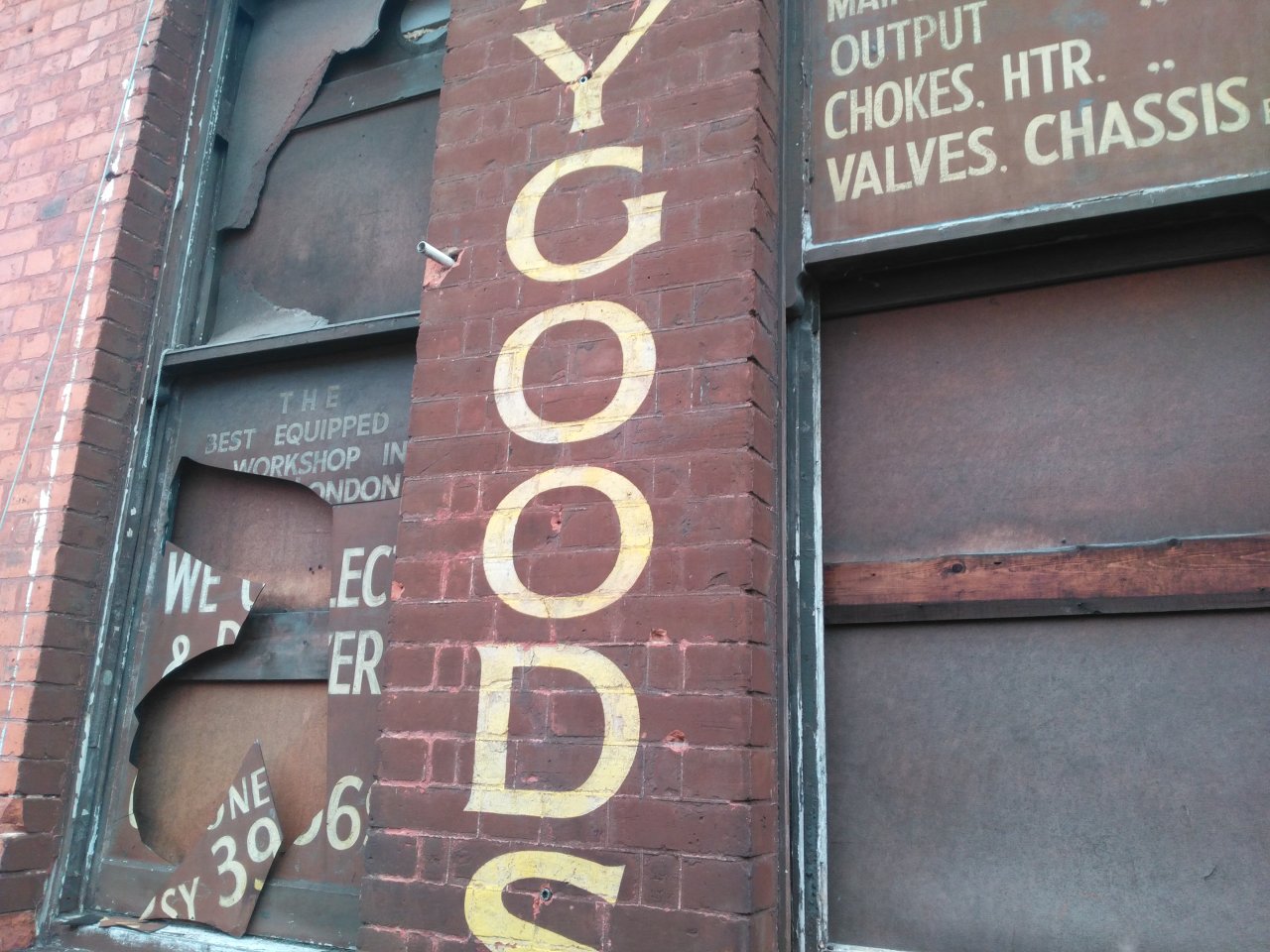The Shifting Sands of London’s Ghost Signs Landscape